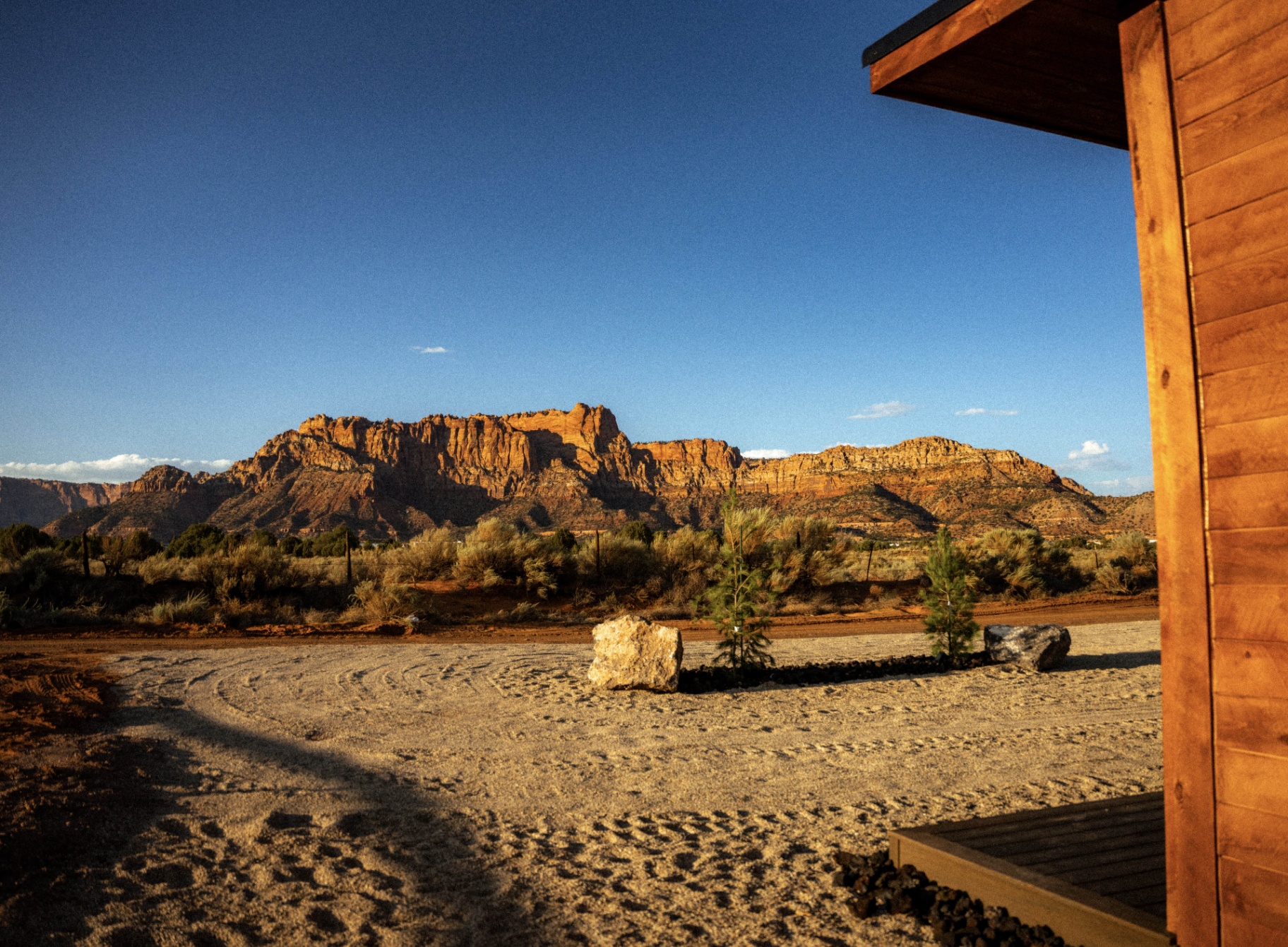Desert Sage Retreat - Luxury Desert Camping Near Zion & Grand Canyon